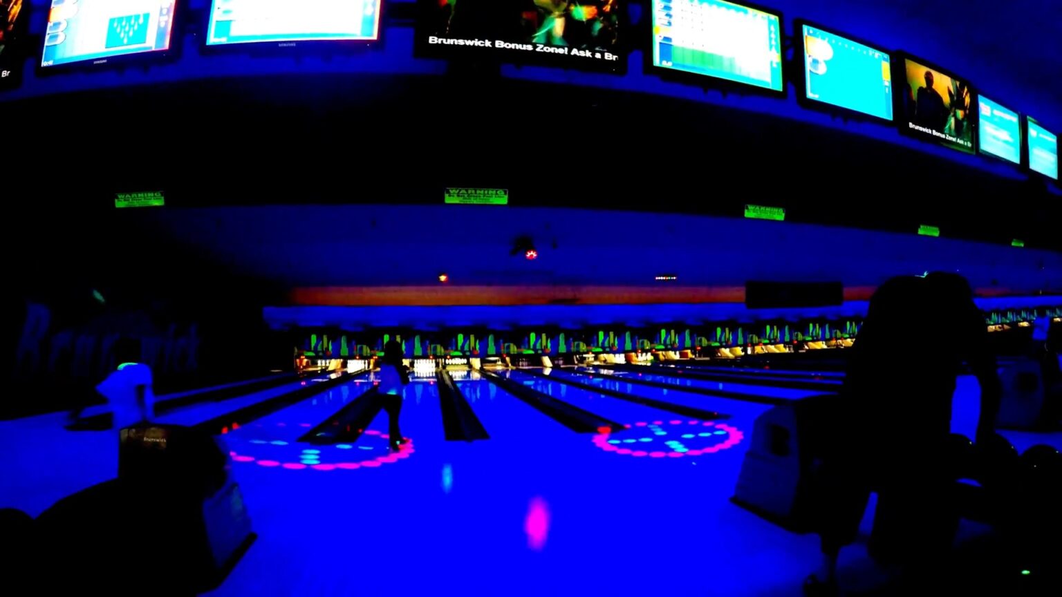9 Bowling Party Ideas for Adults - Unleash Your Inner Striker! - Wow ...